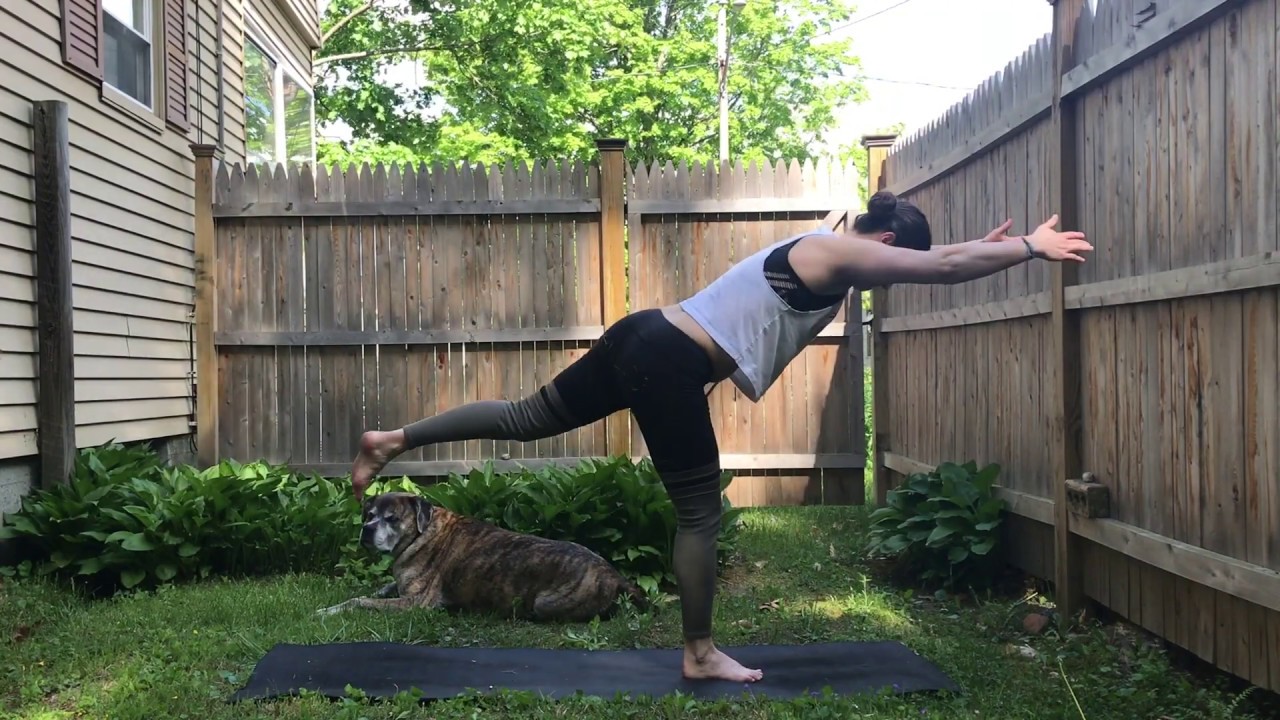Yoga Strong w/ Victoria Fiorini 05.27.20 - YouTube