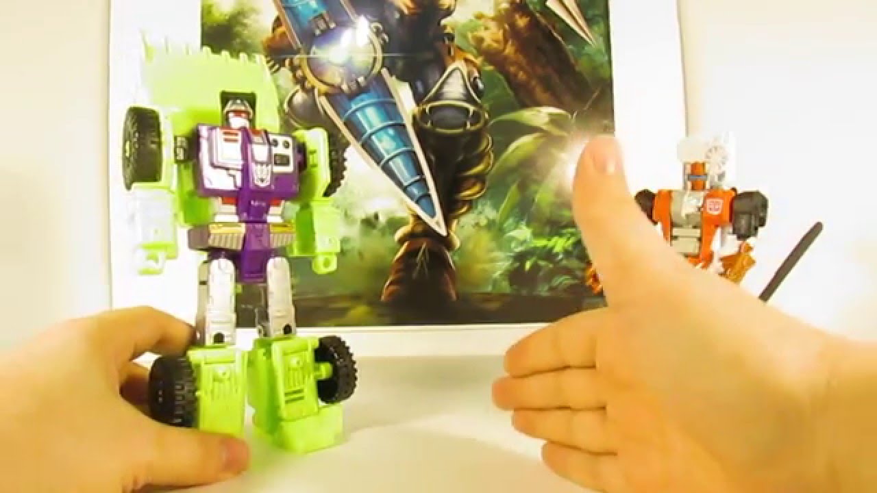 Transformers Combiner Wars Voyager Class Scrapper Review - YouTube