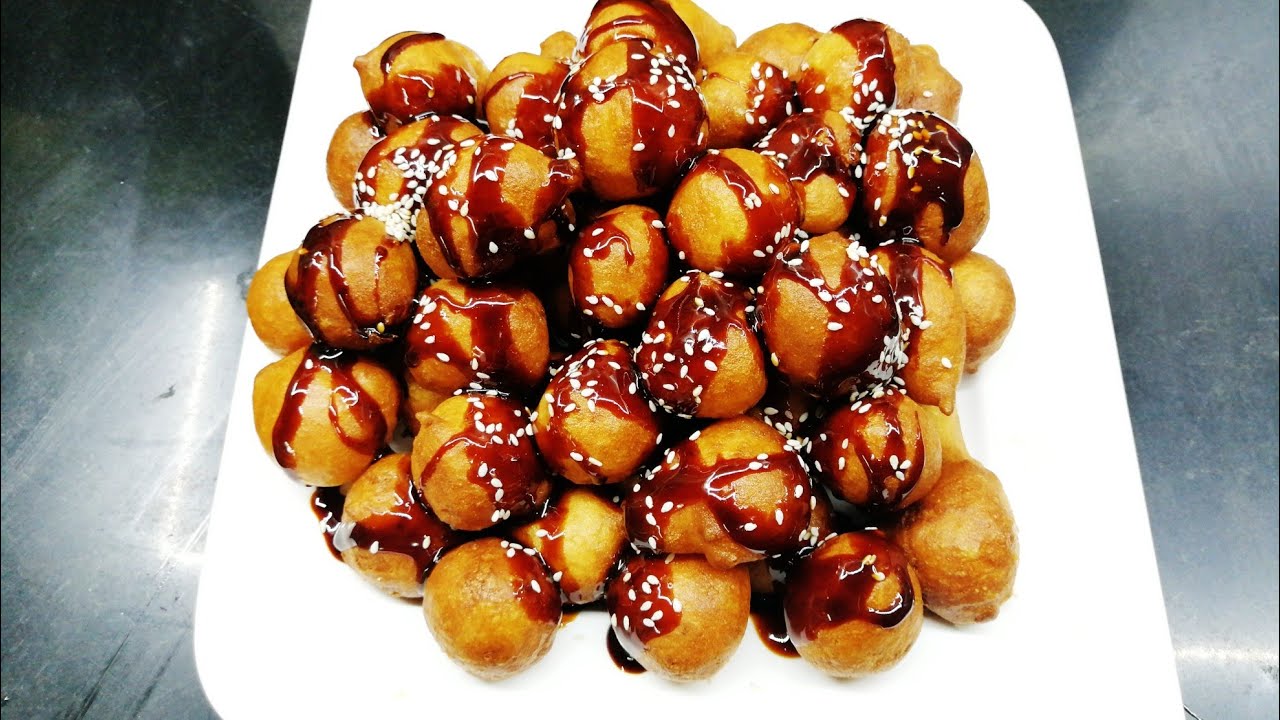 Ramadan special luqaimat || sweet dumplings ||traditional emarati sweet ...