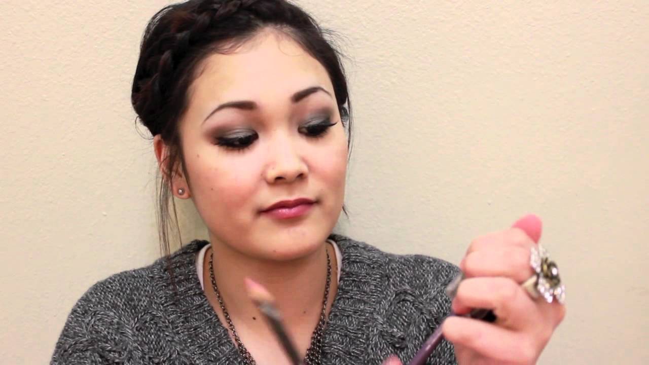 How To: Sanitize Makeup- JaaackJack's Beauty Tip - YouTube