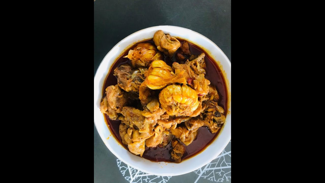 Gota Lasuni Chicken! Whole Garlic Chicken Curry - YouTube