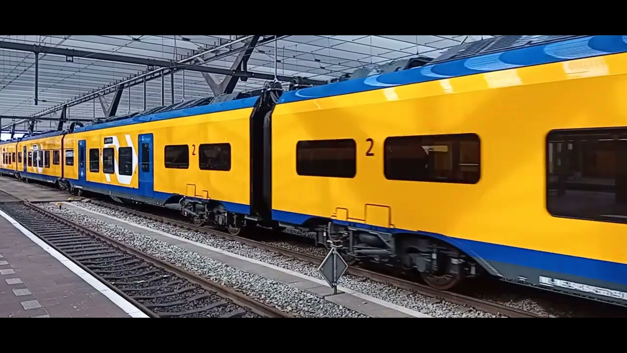 ICNG (B) in Rotterdam Centraal - YouTube