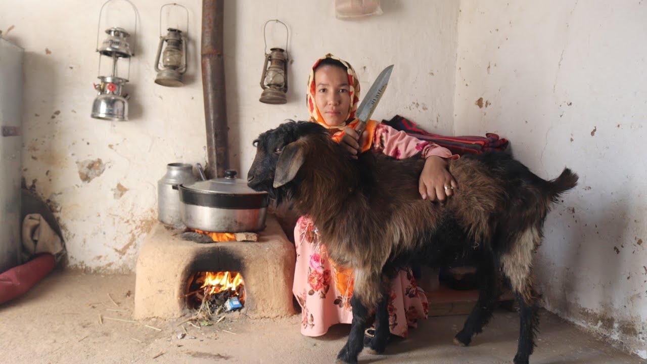 A Very Traditional Life in The Most Remote Village of Afghanistan ...