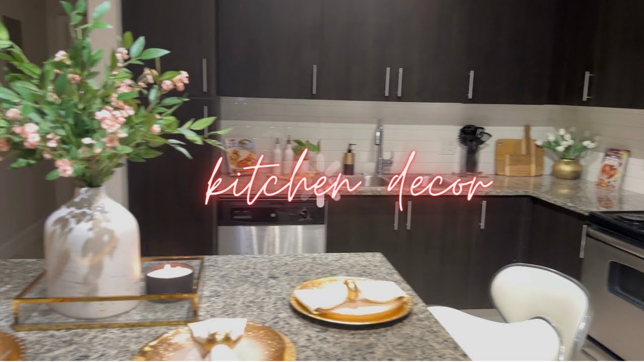 SIMPLE KITCHEN DECOR || DECORATE WITH ME - YouTube