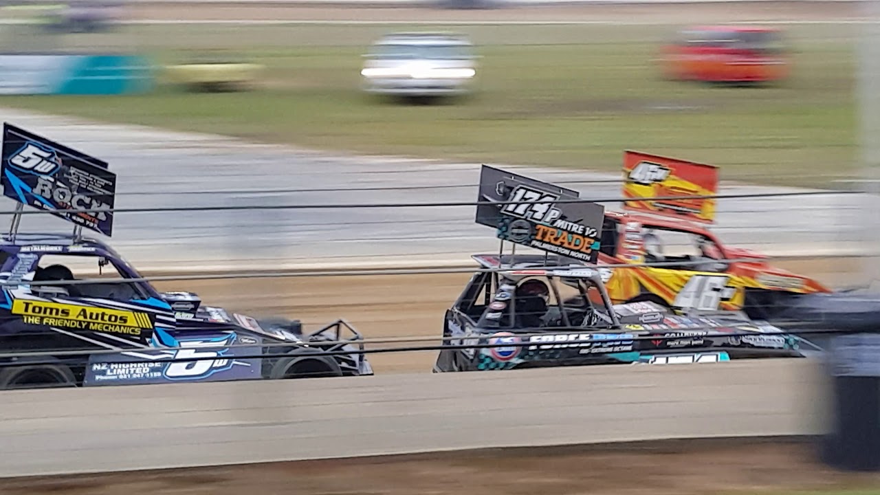 Wellington Speedway Opening Night | Stockcars Heat One - YouTube