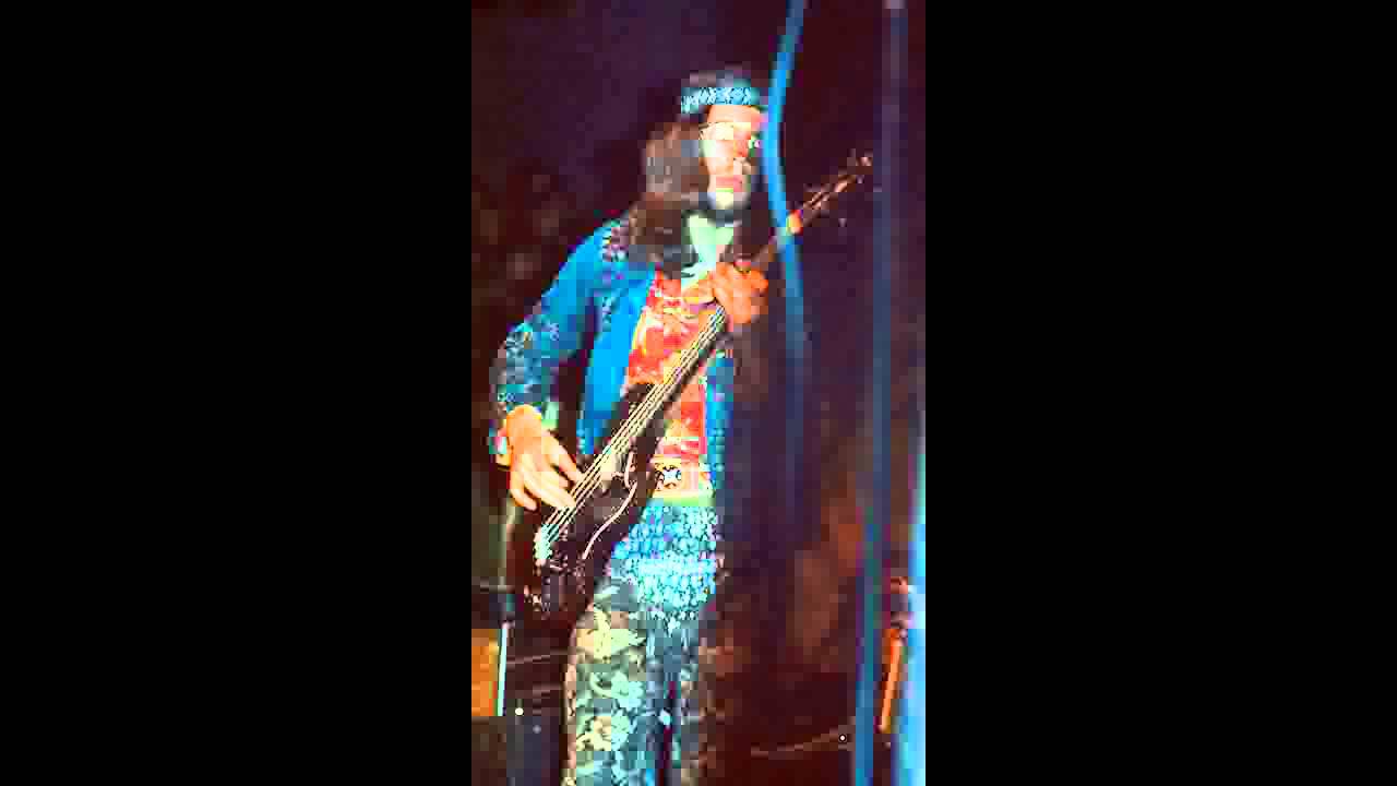 Former Jethro Tull Bass Player Glenn Cornick Dies At 67 - YouTube