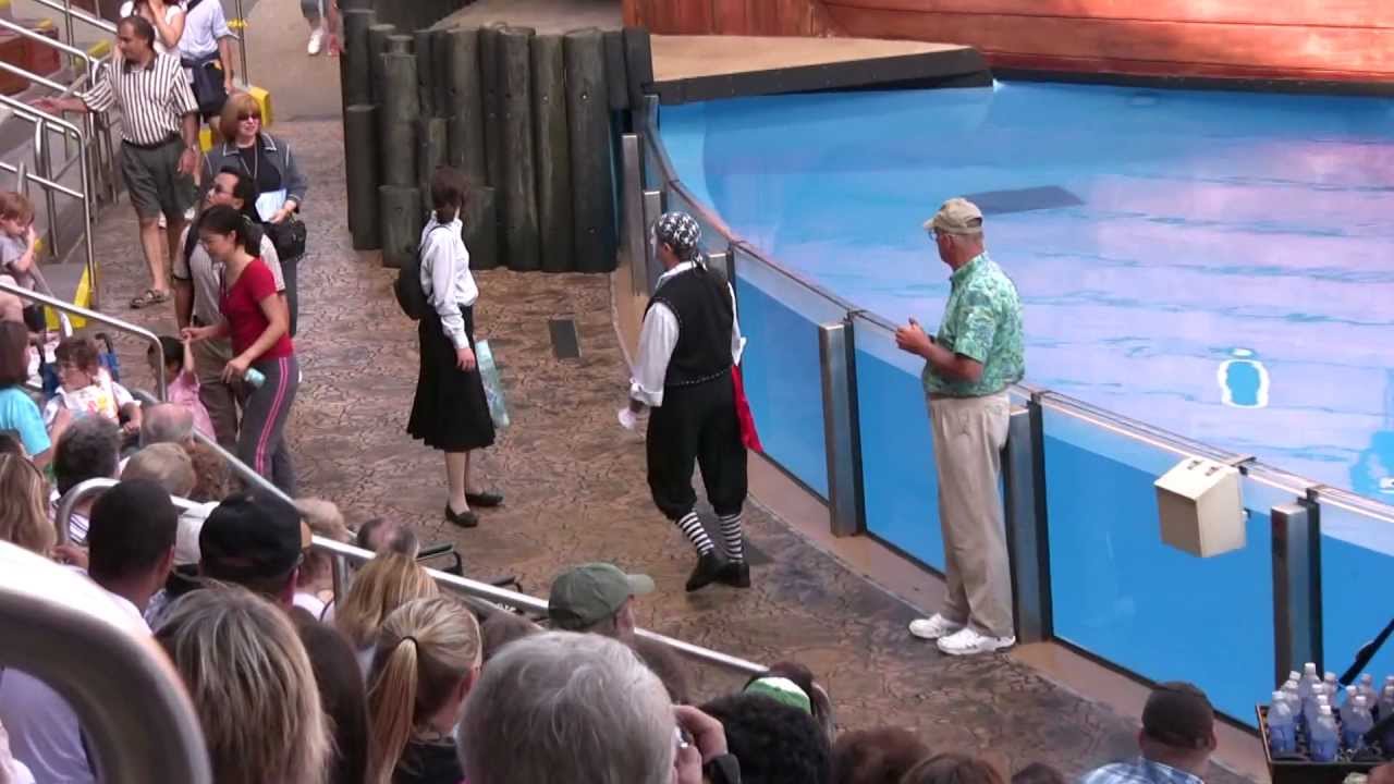 [HD1080] Seaworld Pirate Mime, Orlando, Florida 2008 - YouTube