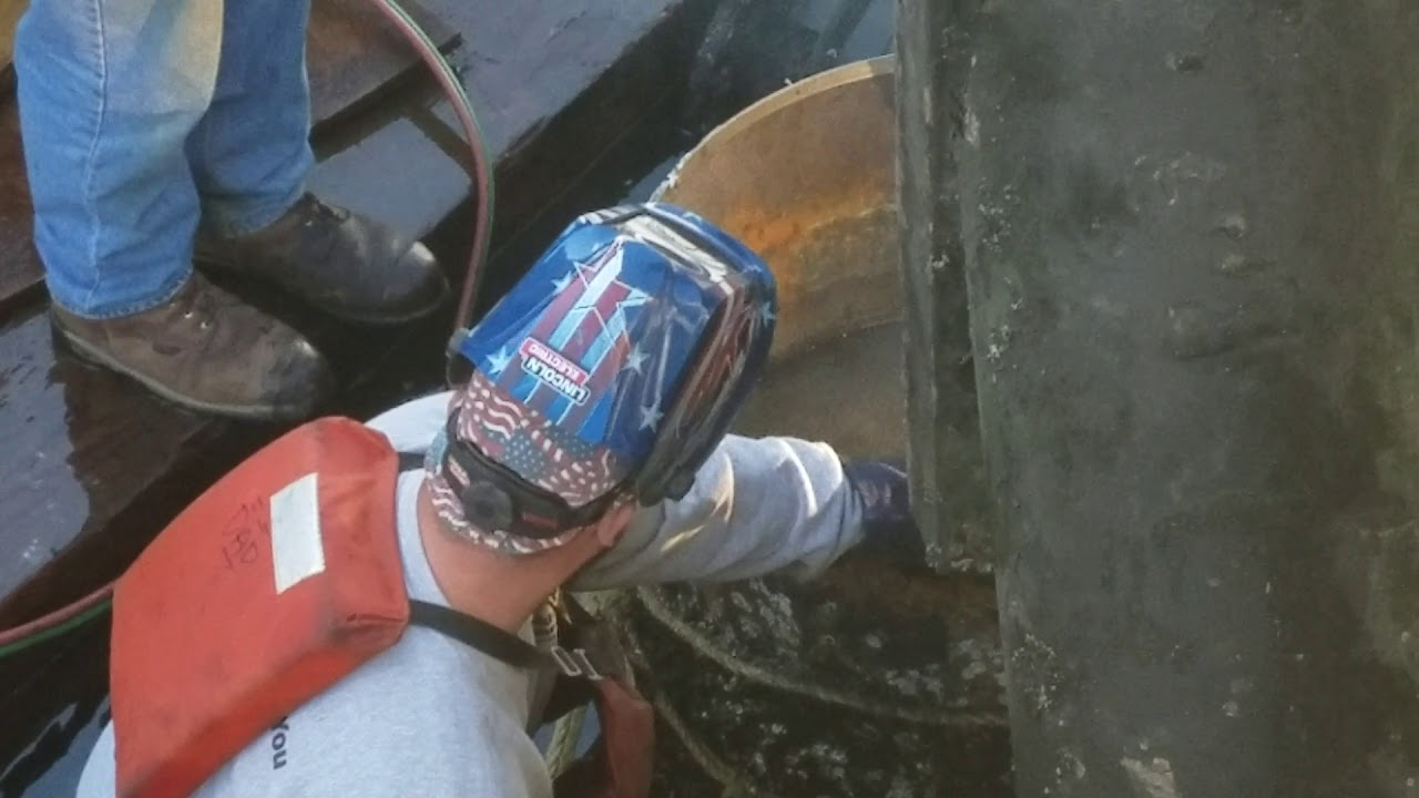 Monopile Low water welding - YouTube