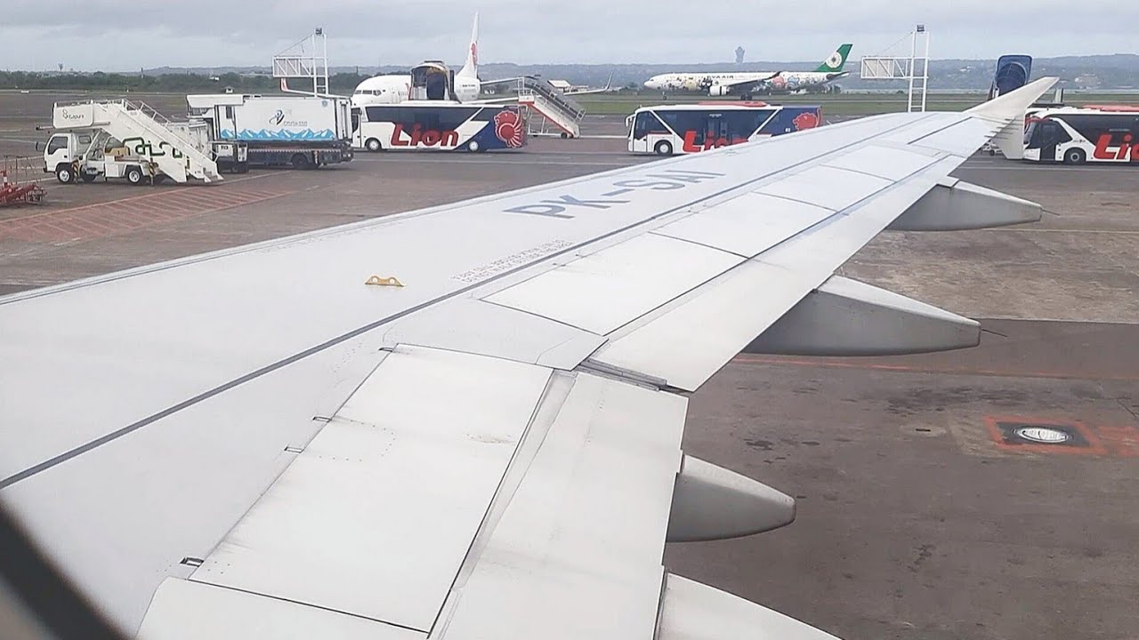 GROUND START!| Super Air Jet Airbus A320 PK-SAI engine start & Pushback ...