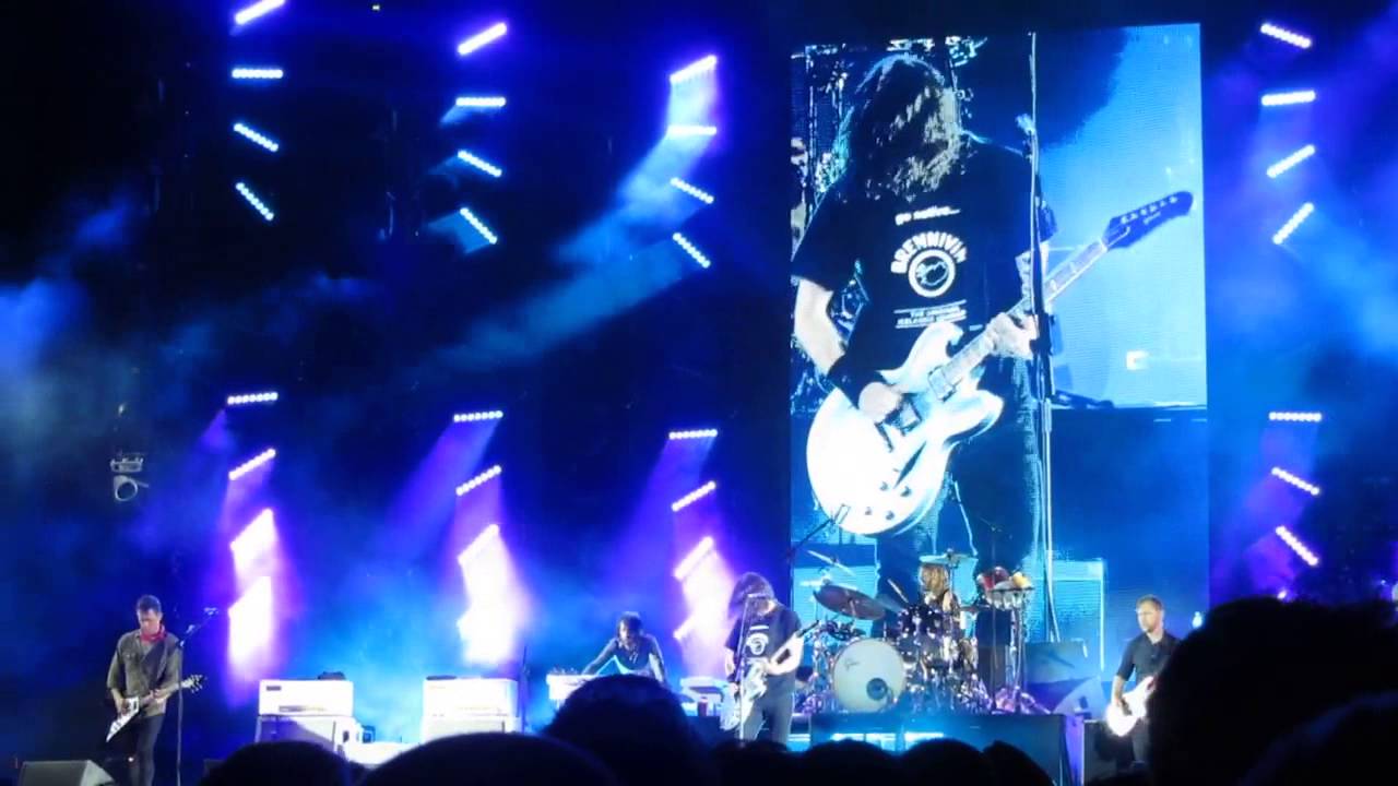 These days -foo fighters in auckland 2015 - YouTube