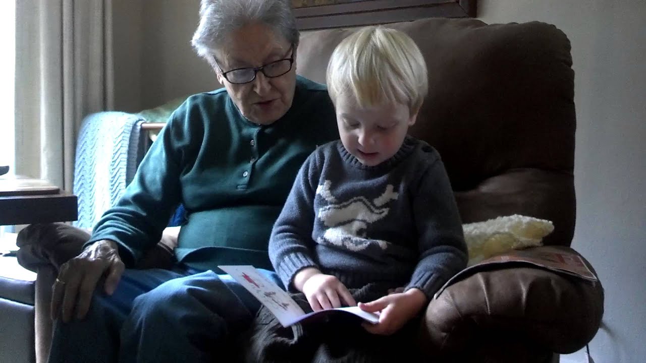 Reading with Gigi (and cute penguin socks!) - YouTube