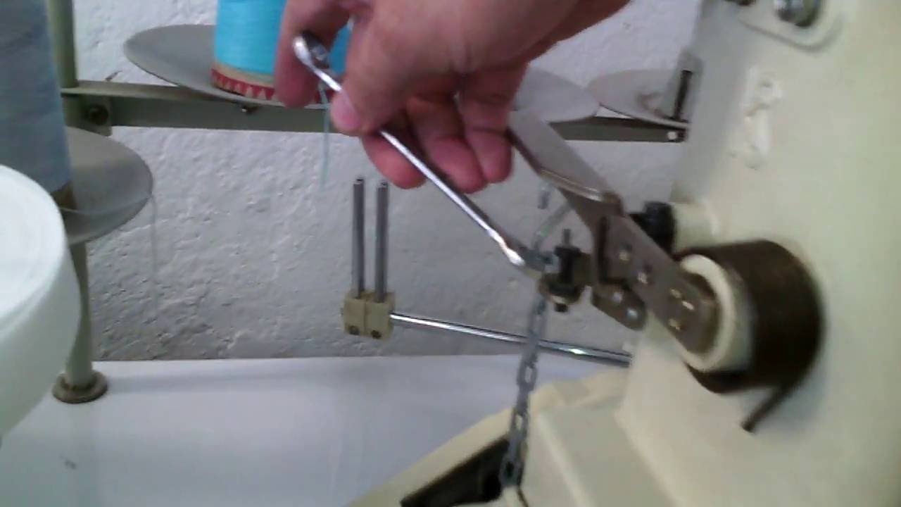 como ajustar la altura del prensatelas de la collarín, recubridora ...