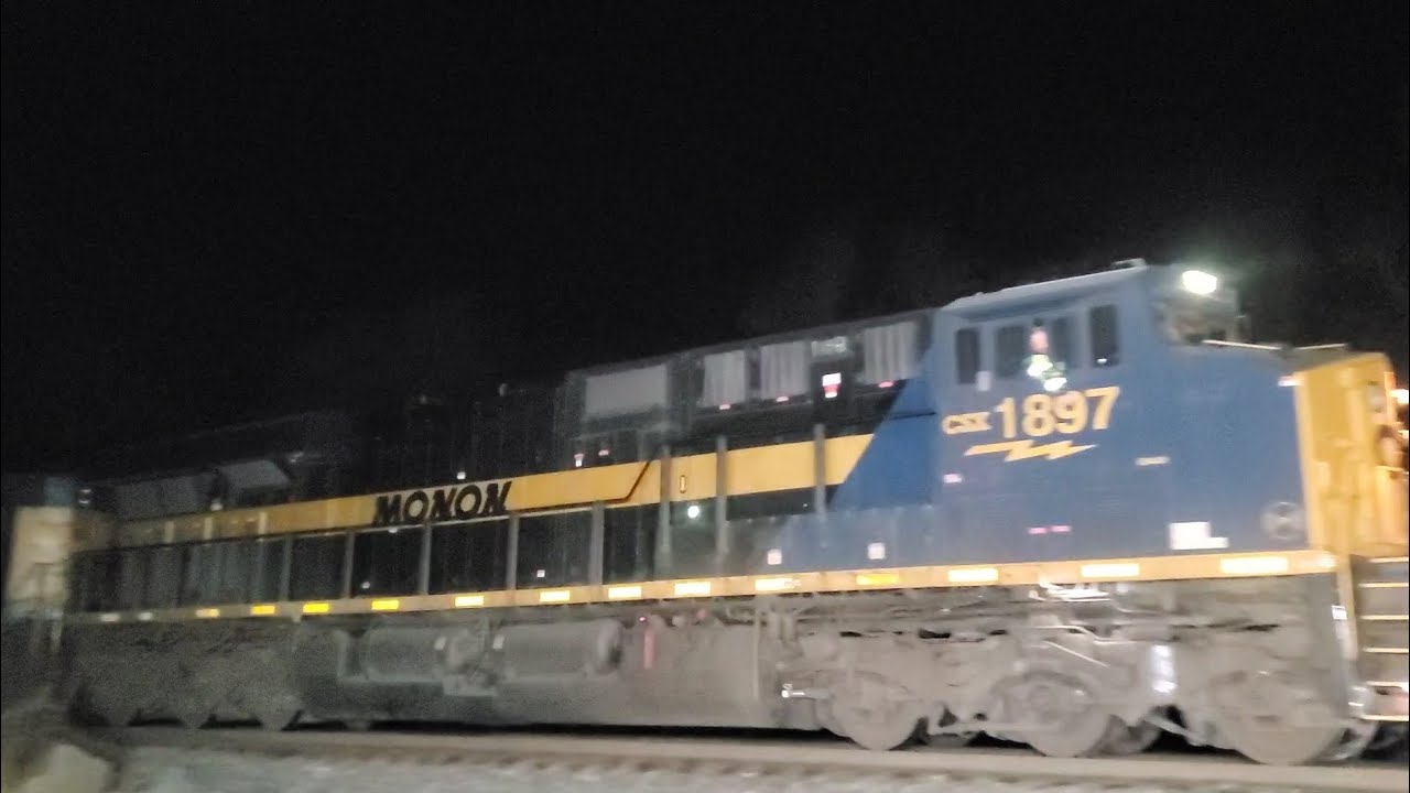 CSX 1897 MONON Heritage leading a Loaded Coal Train on the B&O old ...