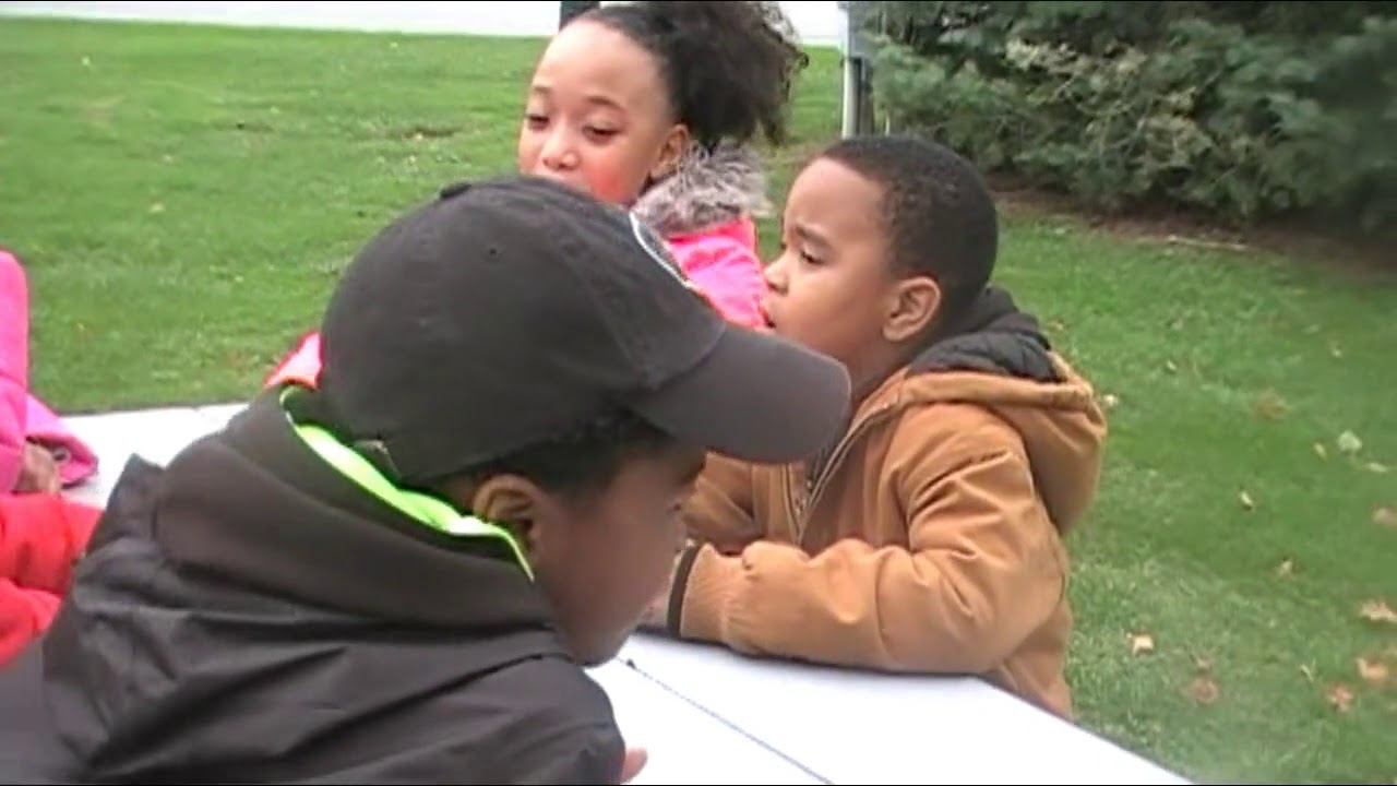 Scream Chases Kids - YouTube