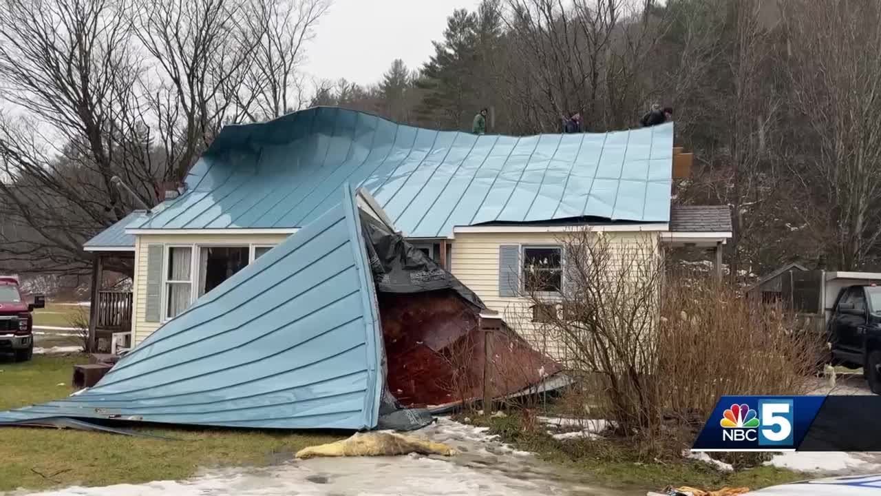 High winds blow roof straight off of a house in Richmond - YouTube