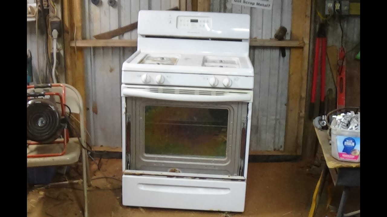 Scrapping an old gas Stove for aluminum and Brass - YouTube