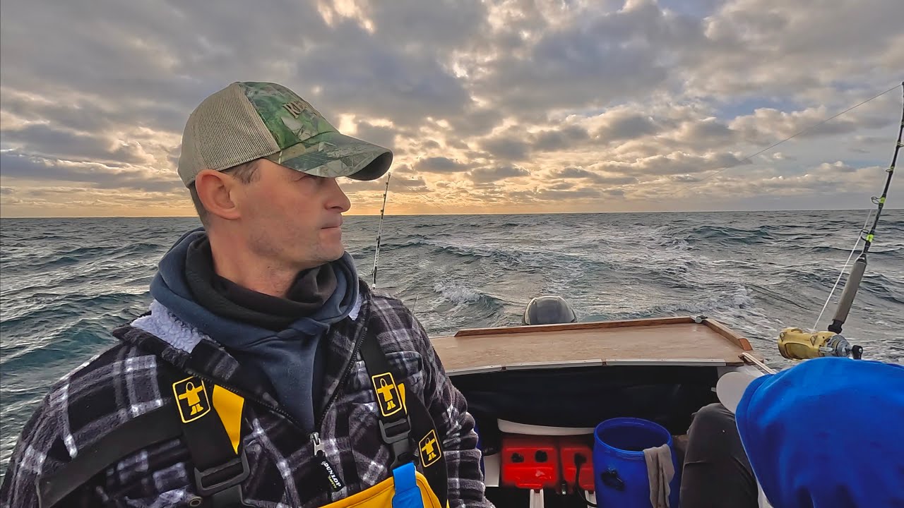 Offshore Fishing in Winter - It got ROUGH!!! | The Fish Locker - YouTube