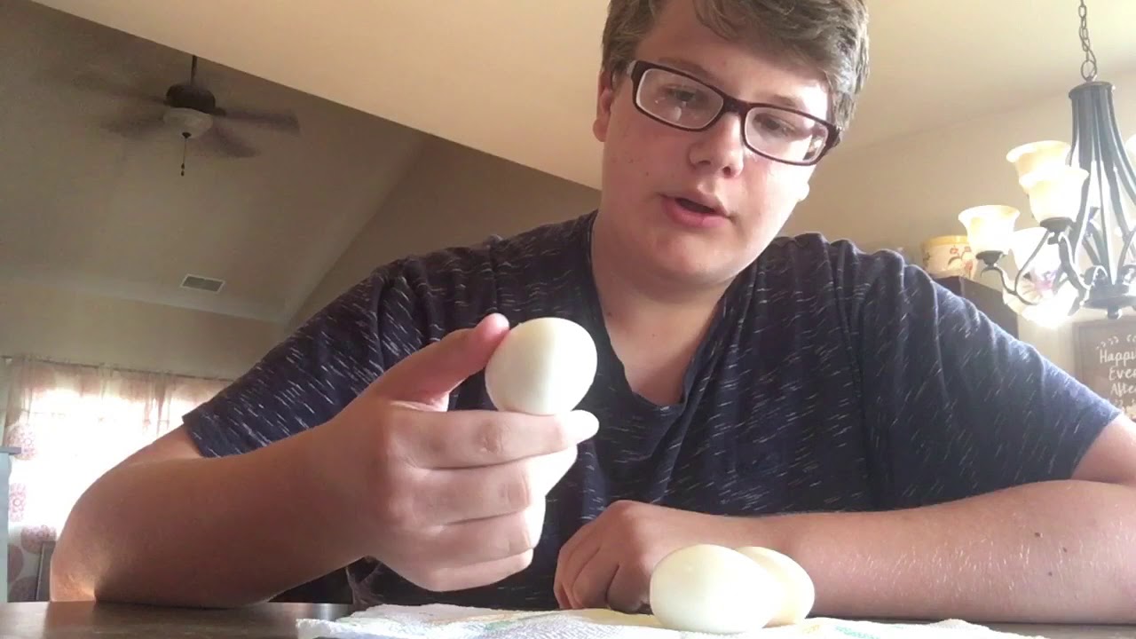 TB'S Toes Food Review | Hard Boiled Eggs *whoa* - YouTube