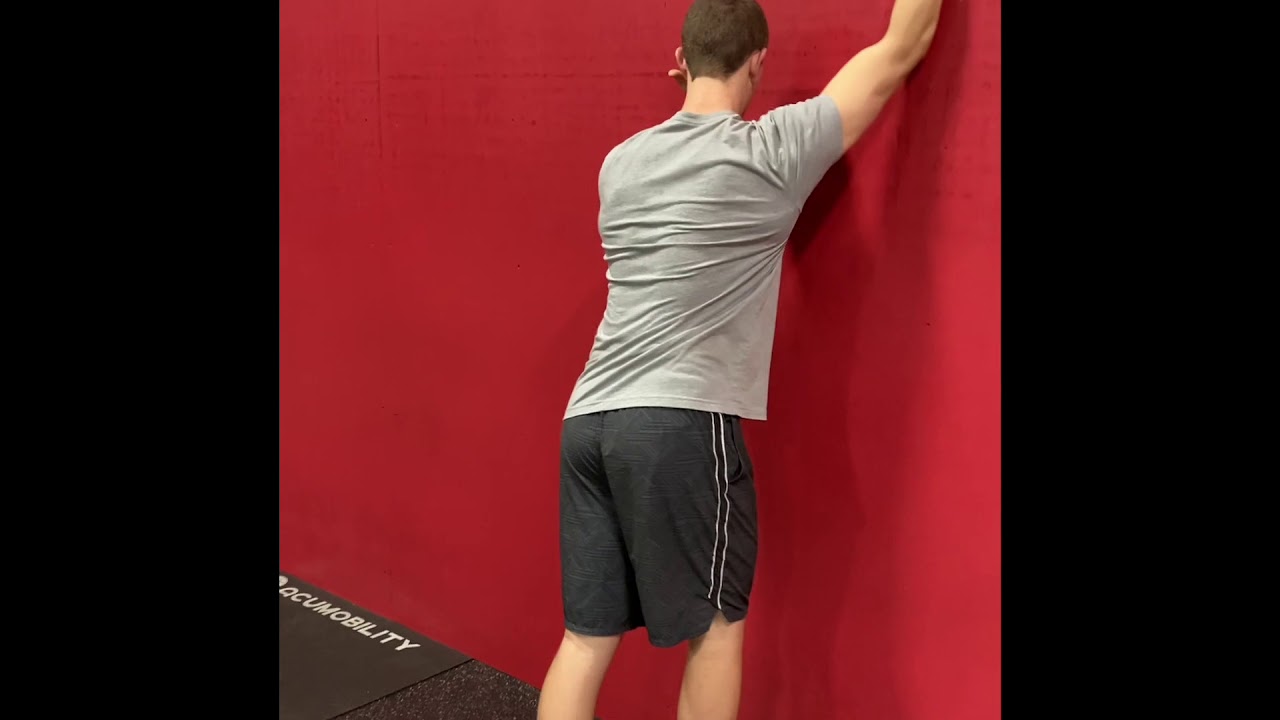 1-arm Serratus wall slide - YouTube