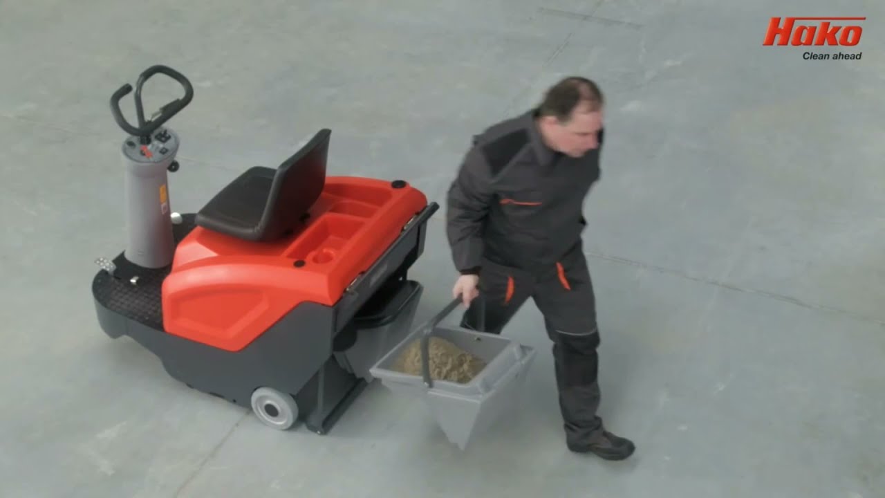 Hako Sweepmaster B800R use & maintenance - YouTube
