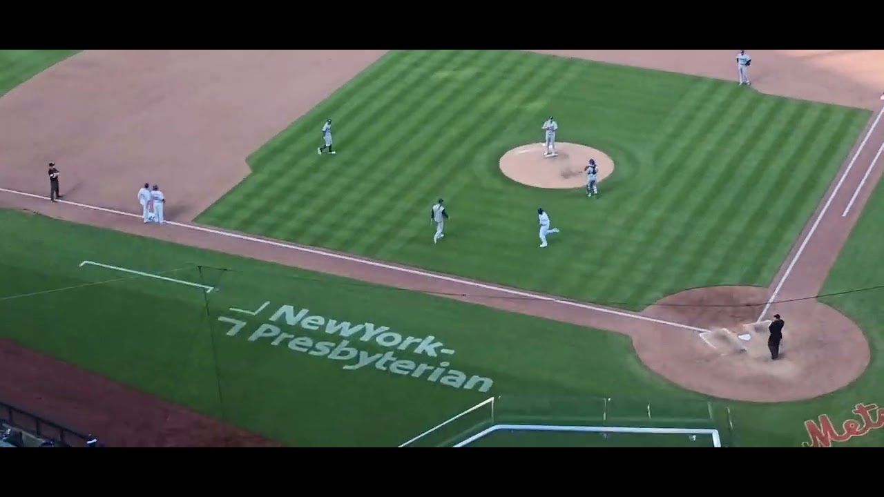 New York Mets up=close - Mets load bases but fail to score, 9th inning ...