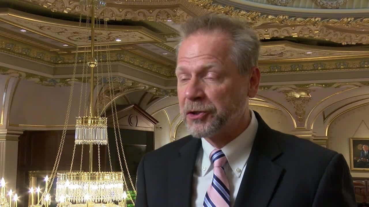 Sen. Dale Righter reacts to State of the State address - YouTube