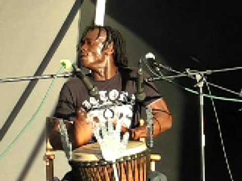 Ladji Kante - Performing Djembekan at festival on Llandudno Beach - YouTube