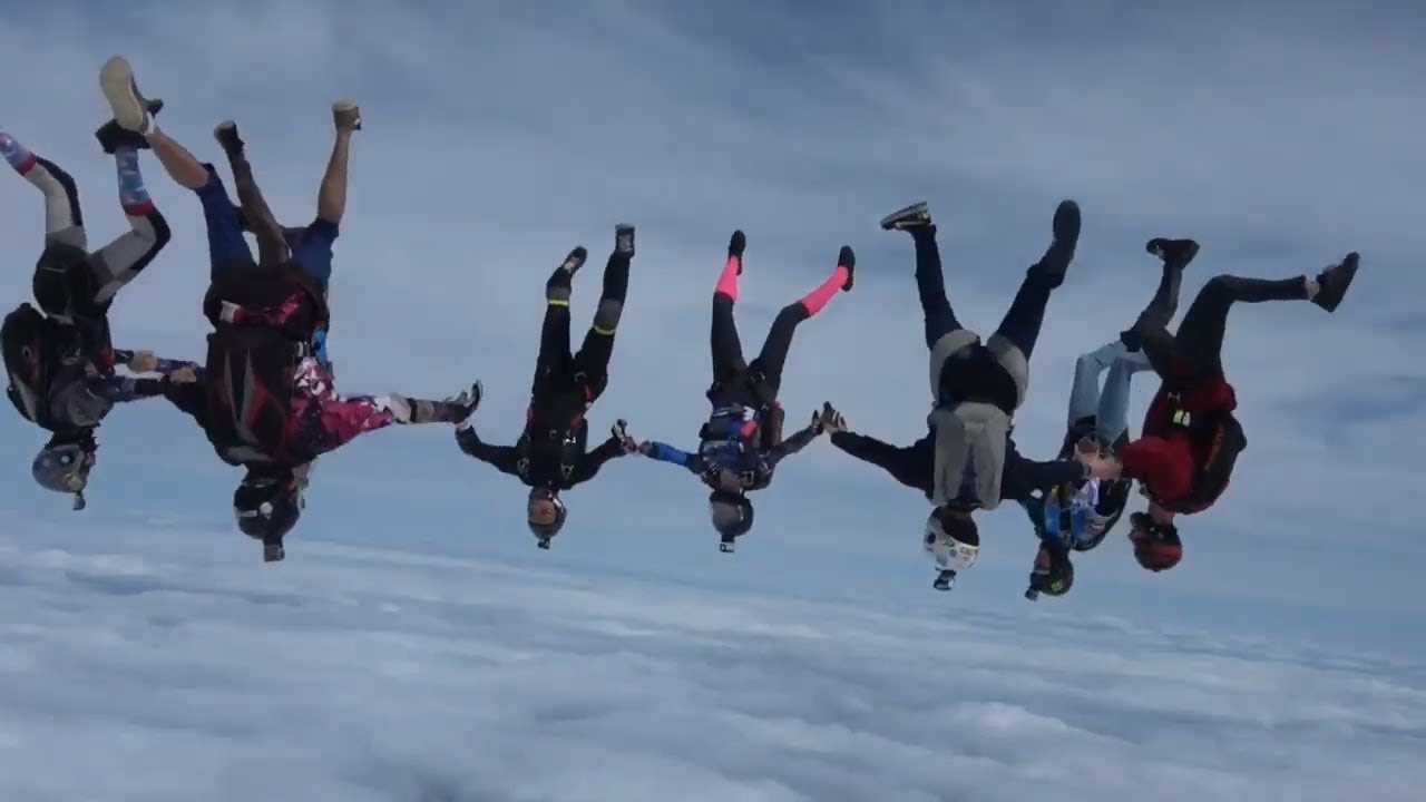 BEST OF SKYDIVING 2019 | DOWNUNDER DYNAMICS 7 | DAY 1 - YouTube