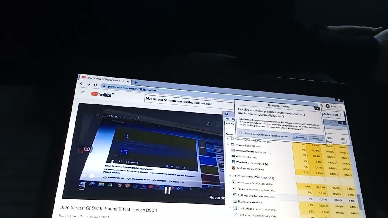 Blue Screen Of Death Sound Effect Has an BSOD Squared - YouTube