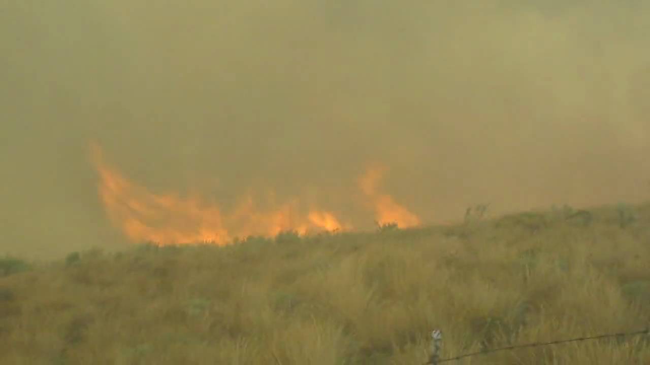 Fighting fire in dozer - YouTube