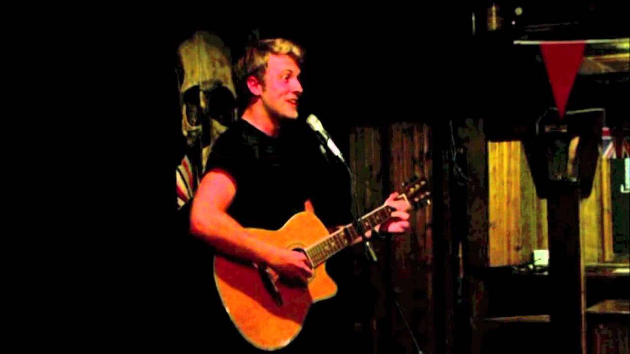 Glynn Jones - When I Saw Your Face (Live) - YouTube
