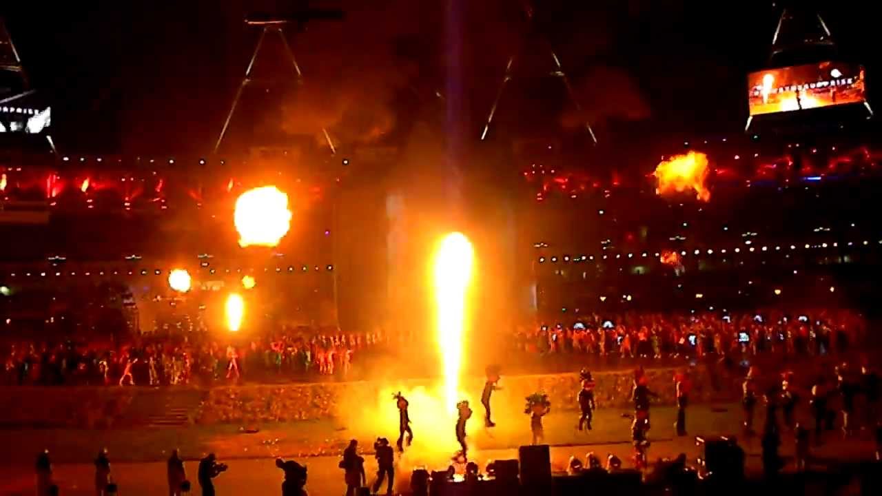 London Games on fire - YouTube