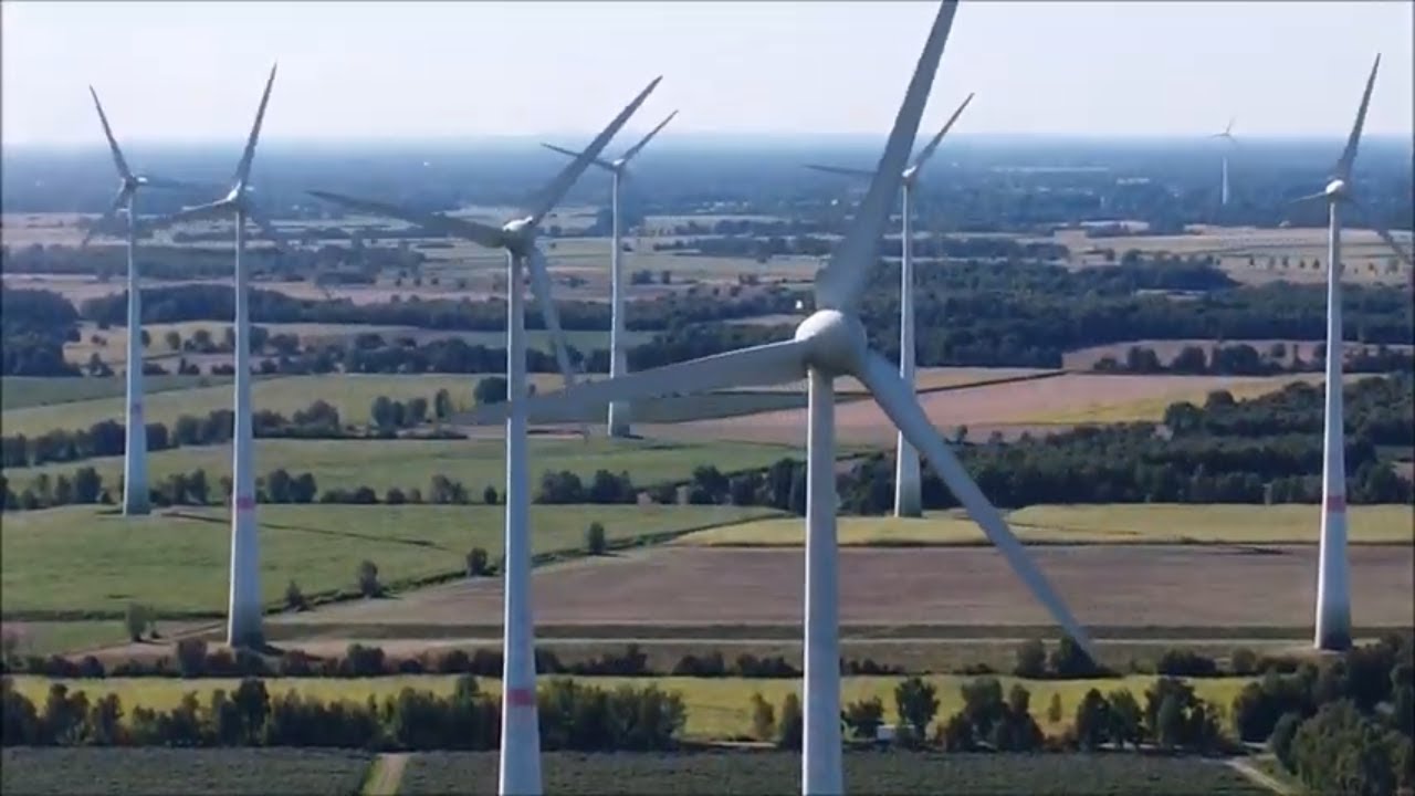 15 Enercon E-70 / 31.08.2022 - YouTube