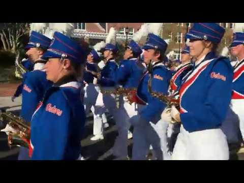 UF Gator Marching Band 11/18/17 - March to Stadium and FLAPS - YouTube