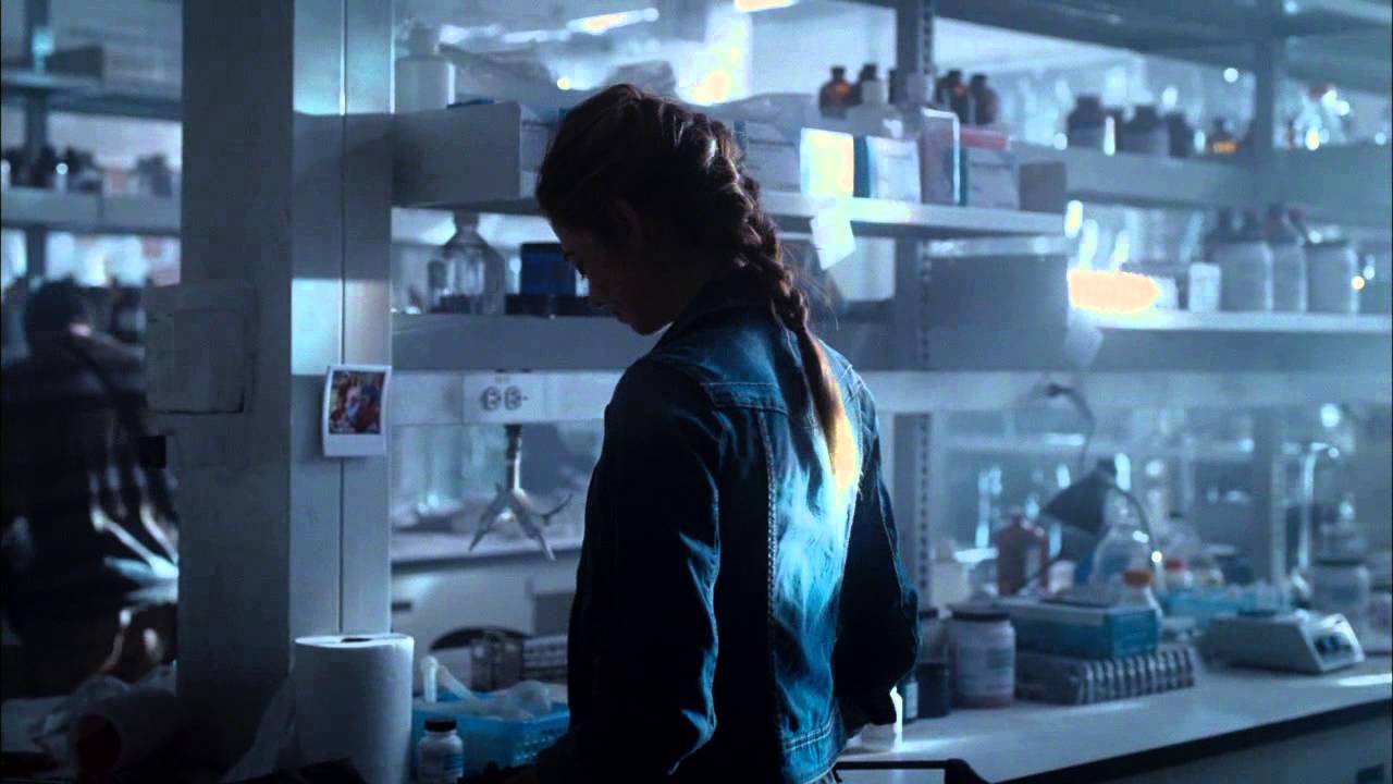 Warm Bodies Clip 'Perry Lab Attack - YouTube