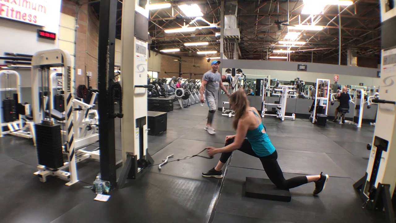 Half kneeling cable single arm row - YouTube