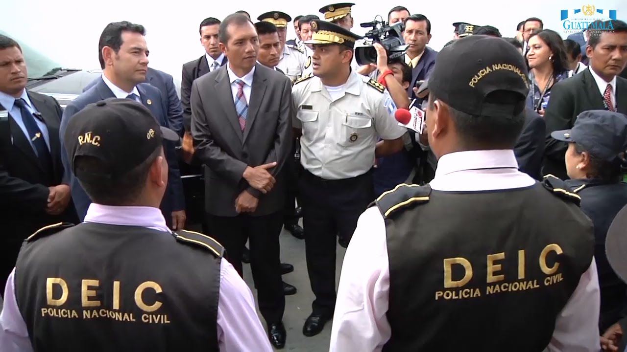 Autoridades felicitan a investigadores de la DEIC - YouTube