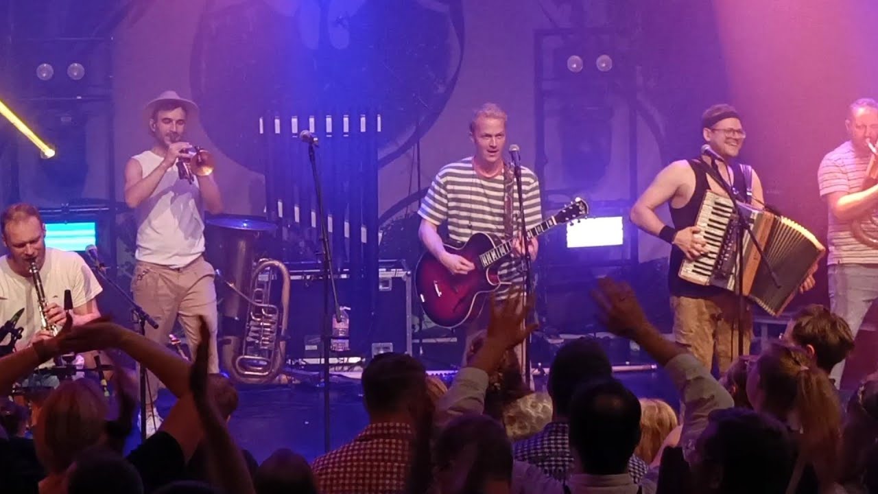 Fäaschtbänkler - 'Humpa Humpa' - Kulturzentrum Schlachthof - Bremen ...