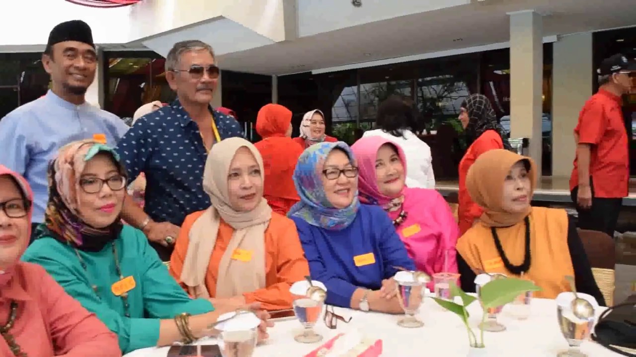 Paguyuban ABA-STBA Bandung 2017 - YouTube