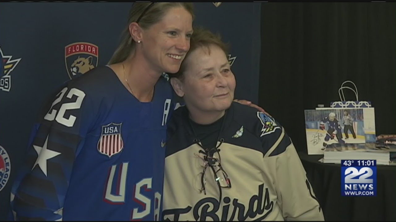 Hockey fans get a chance to meet Olympic gold medalist Kacey Bellamy ...