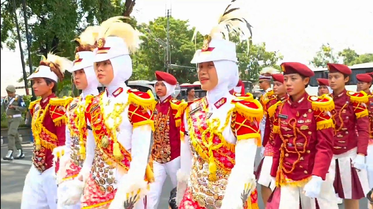 ASLI MENAWAN !! TARUNA TARUNI AKPOL AKADEMI KEPOLISIAN #drumband #viral ...