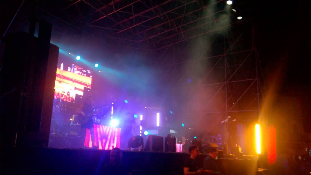 J-AX live in Stornara" festa del rap" 24/08/2015 - YouTube