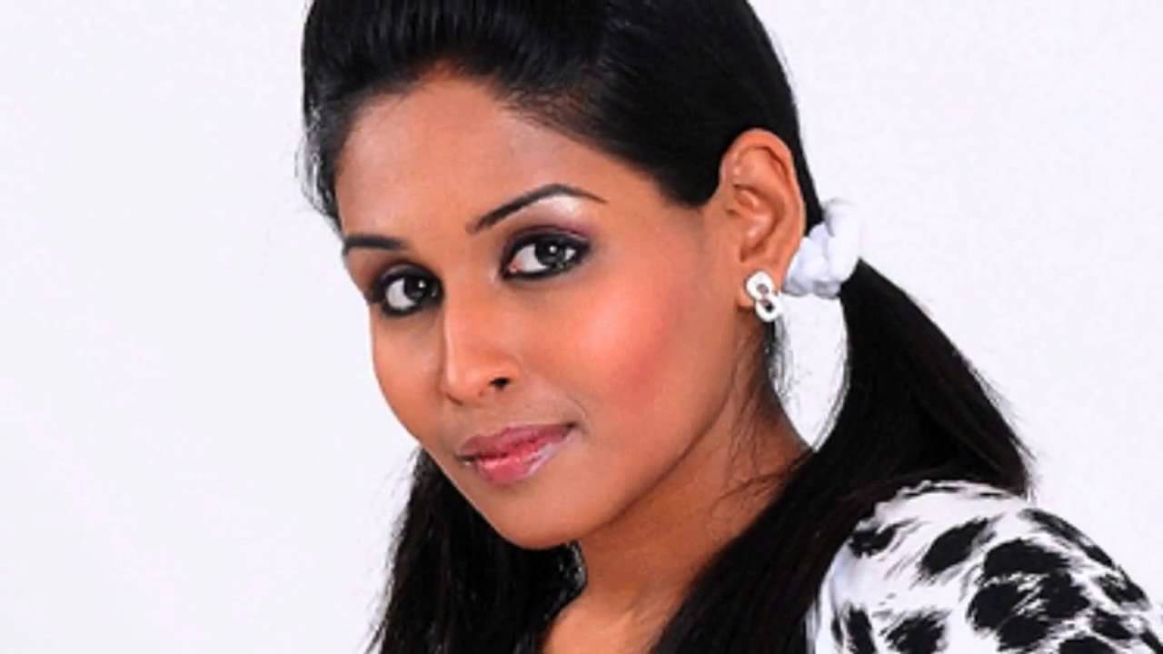 Malayalam Actress Leena Maria Paul Arrested Video - YouTube