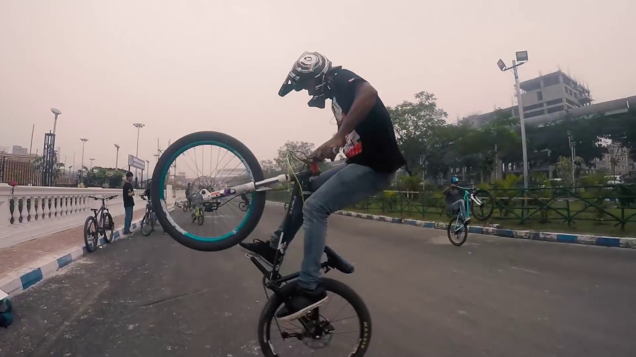 [MTB STUNTMEET INDIA KOLKATA 2017] - YouTube