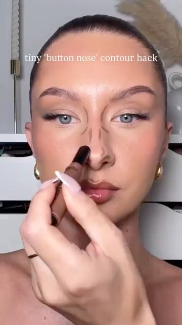 This NOSE HACK changed my face 😱💄#shorts #youtubeshorts #glowup #makeup ...