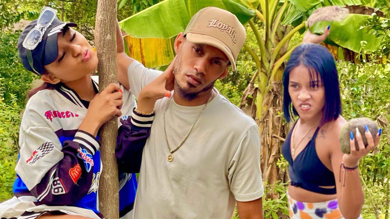 La Chismosa le tiende una trampa al esposo de la Peque Parte 15 #casosdelavidareal - YouTube