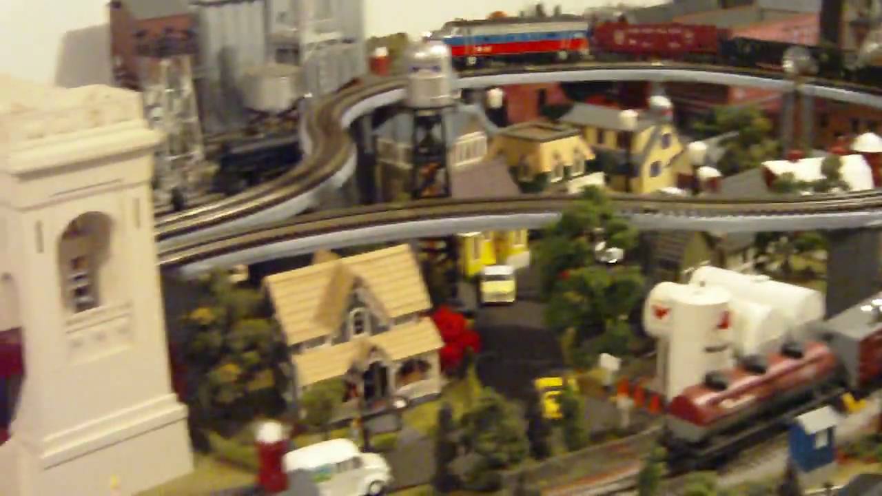 O Scale Helix Run, Metro North Out & Back - YouTube