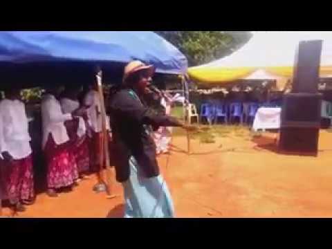 Evang. Psalmist Benji Osiaje - True vine praise team at Afuze town, Edo ...