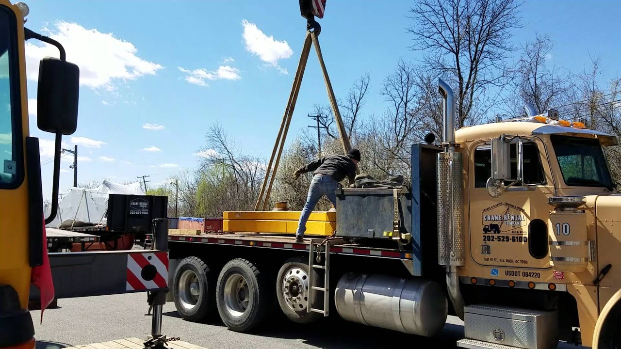 Crane Rental Company counter weight loadout - YouTube