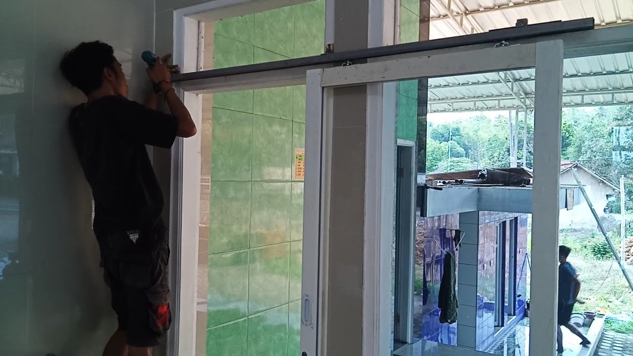 Cara cepat pasang pintu sleding alumunium - YouTube